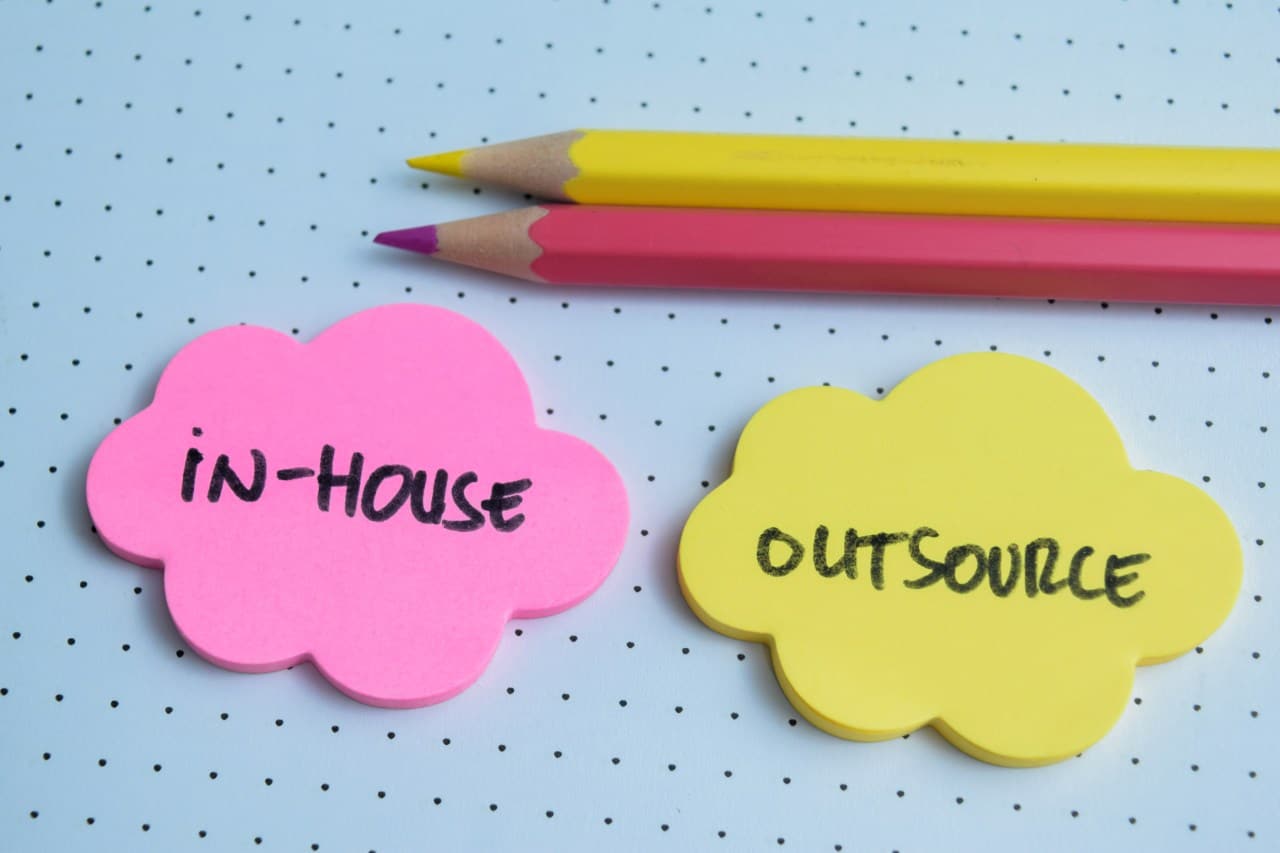 In-House vs Outsourced Payroll: Pros and Cons